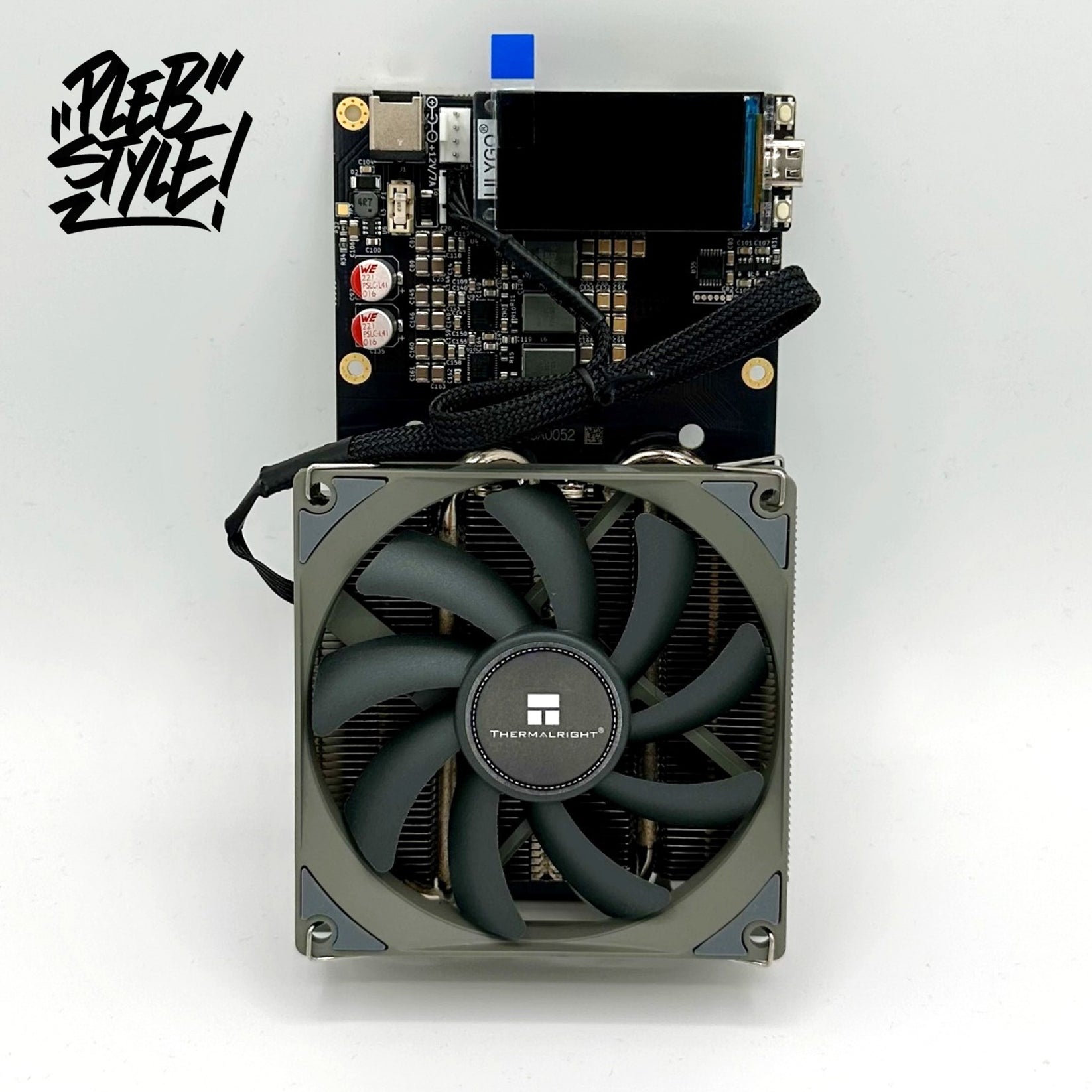 NerdQaxe++ – 4.8TH/s – inkl. 120W Netzteil & Ständer – Plebstyle